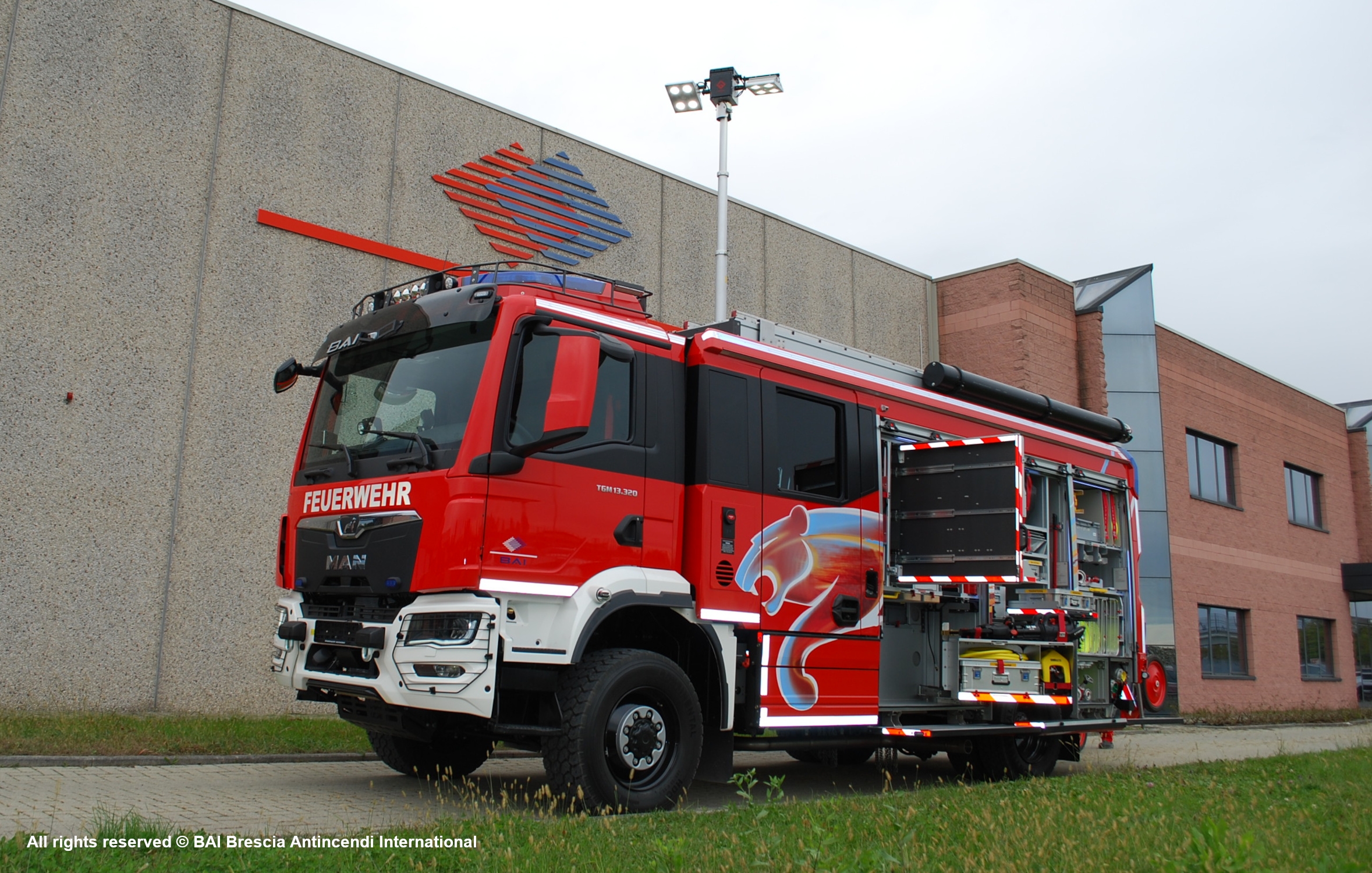Vorführfahrzeug Hilfeleistungs-Löschgruppenfahrzeug HLF 20 nach DIN 14530-27