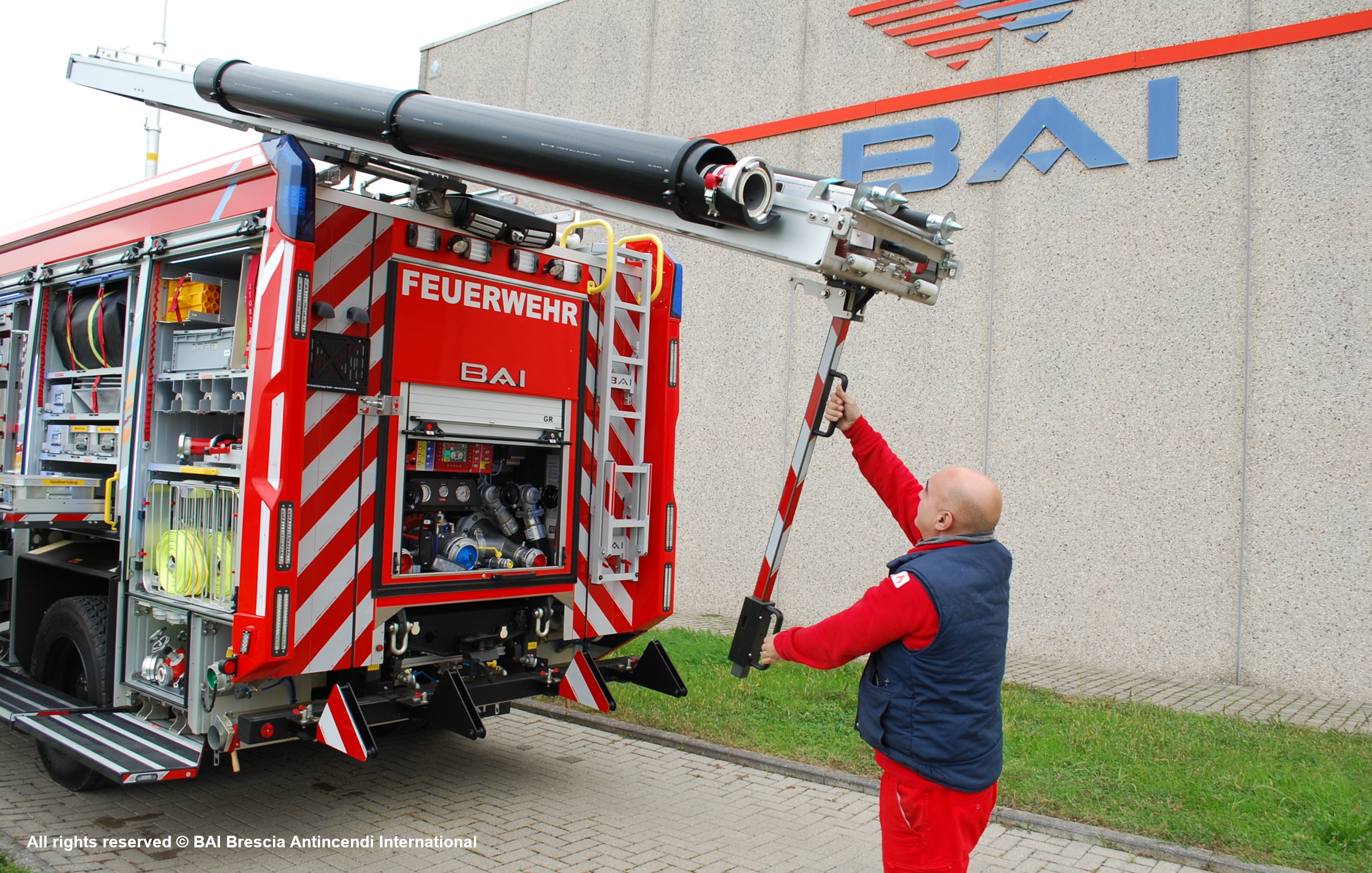 Vorführfahrzeug Hilfeleistungs-Löschgruppenfahrzeug HLF 20 nach DIN 14530-27