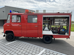 Löschfahrzeug LF 8 DB409