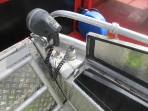 Mehrzweckboot -Alu mit Bugklappe-Jetantrieb